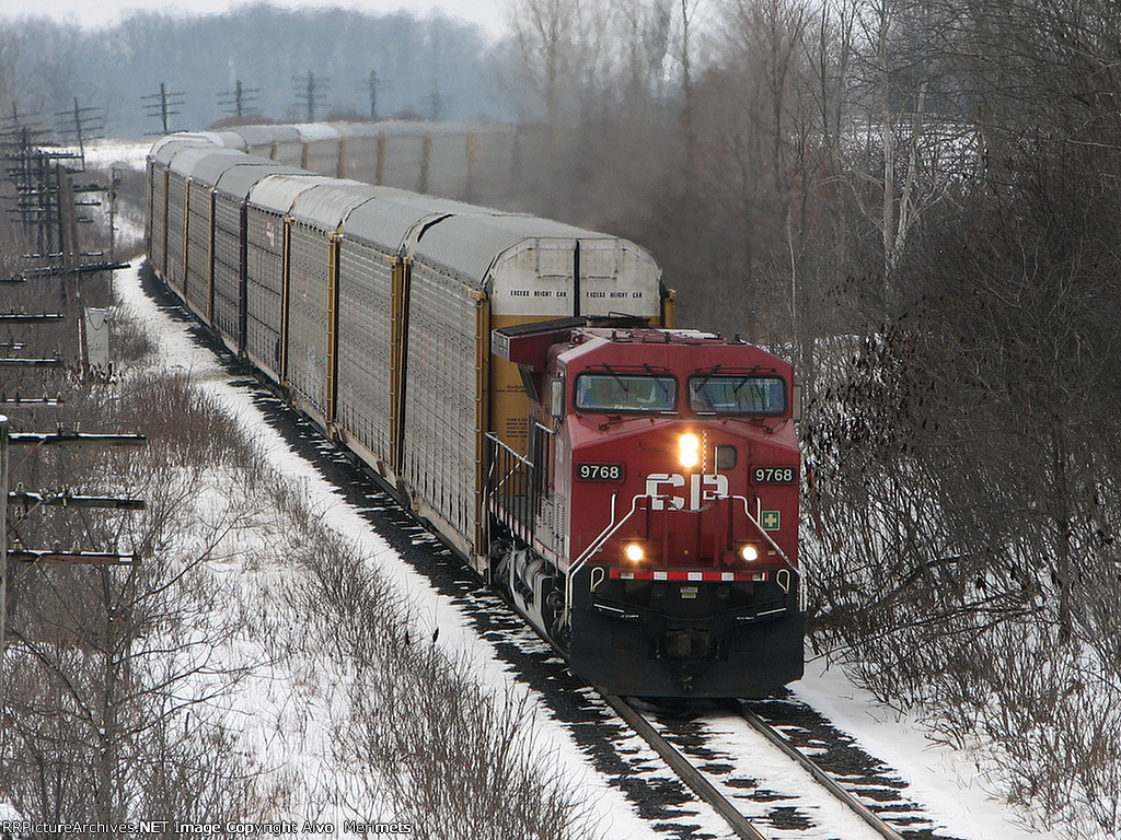 CP 9768 east at Lobo